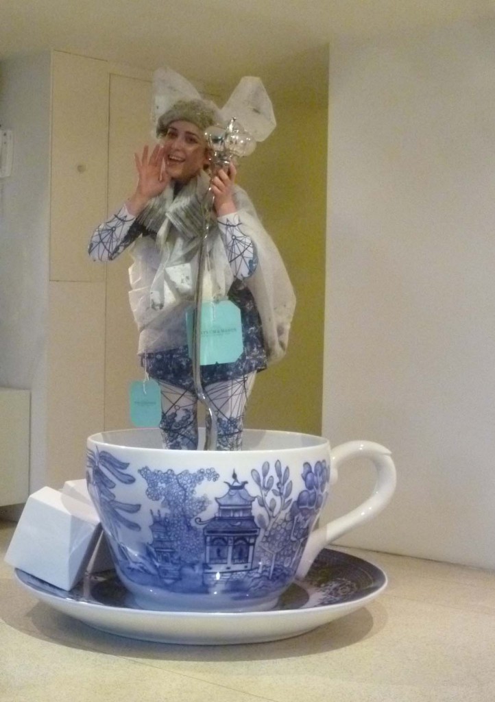 Giant Tea Cup : * * P E T R A S T O R R S